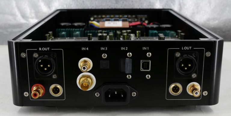 Audio-gd R2R-1 FPGA PCM/DSD DAC – Done Right - Headphone Guru